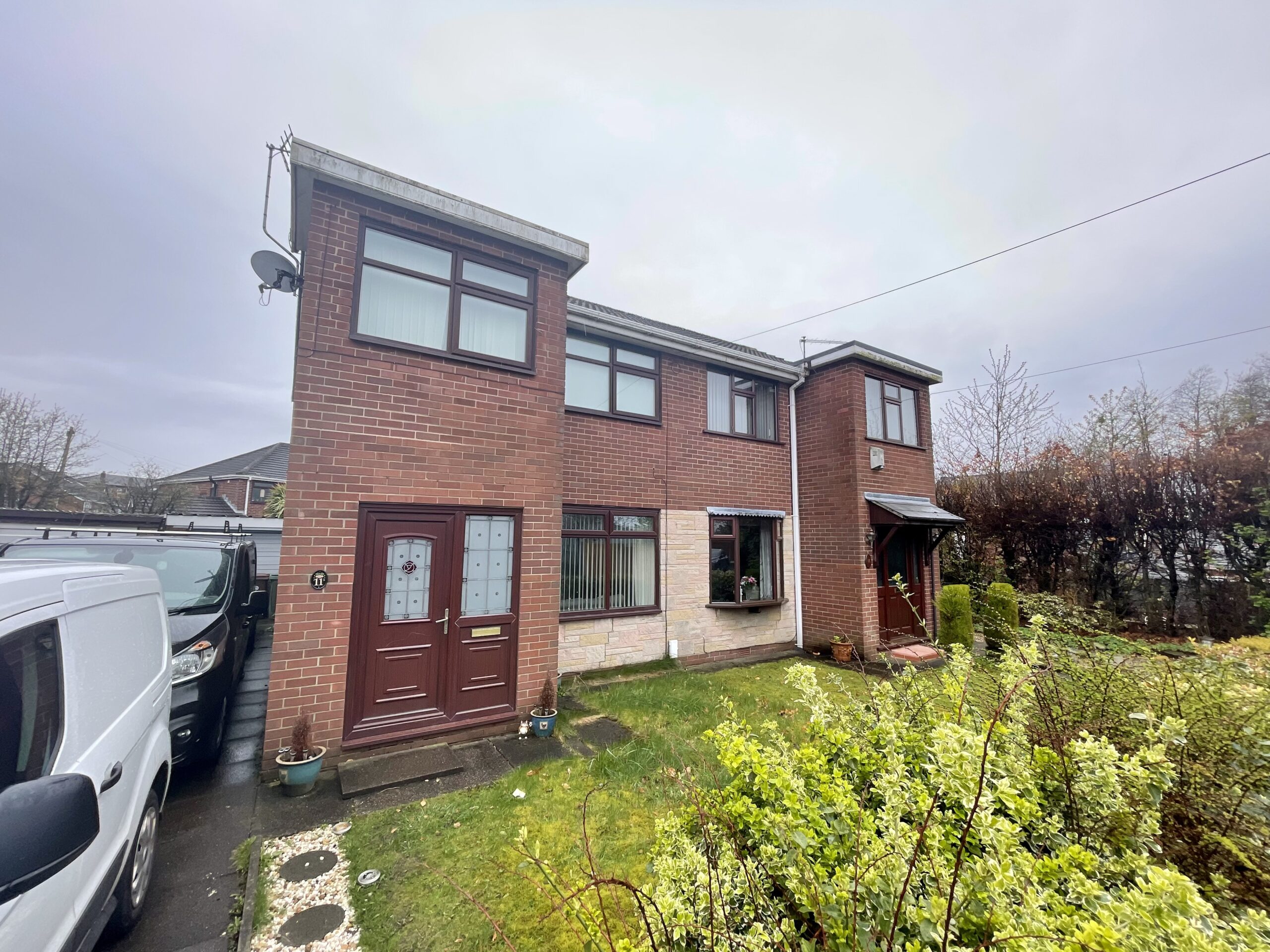 Ashleigh Close, Oldham, OL2 6BE (29329) - sbliving | sbliving