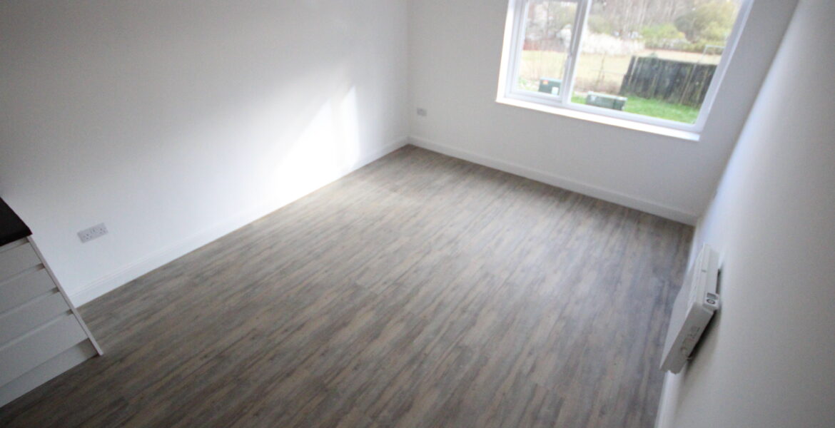 2 Station Building, Bramley, Leeds, LS13 3QN (29233) - sbliving | sbliving