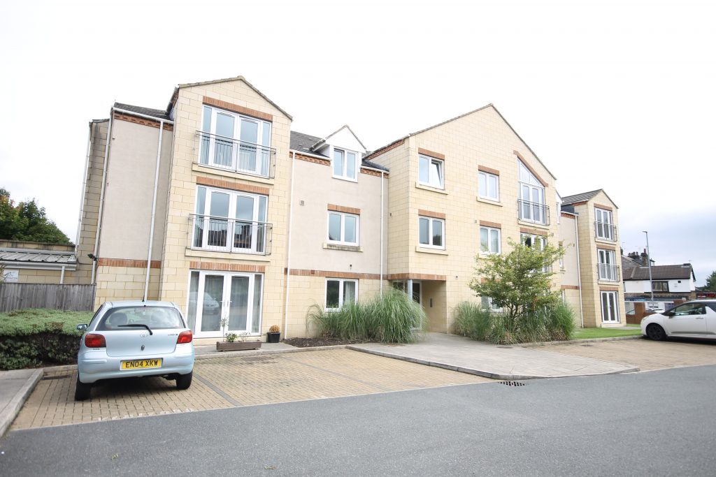 Woodside Court, Broadgate Lane, Leeds, LS18 5BS (11792) - sbliving ...