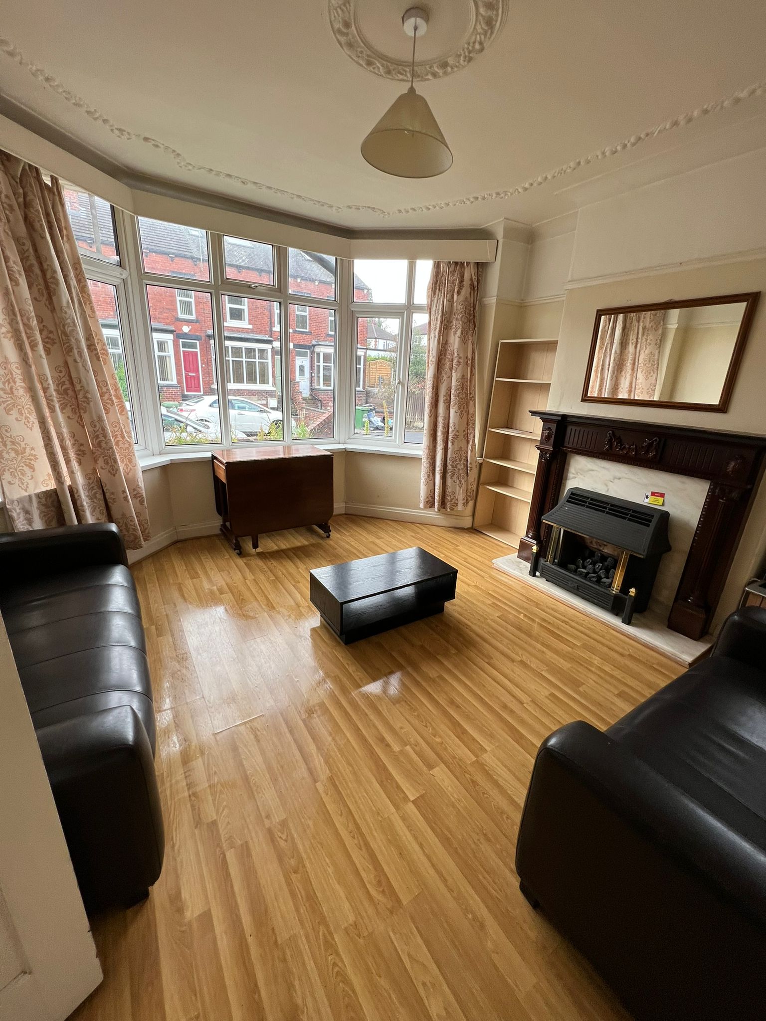 Newport Mount, Headingley, Leeds, LS6 3DB (22780) - sbliving | sbliving