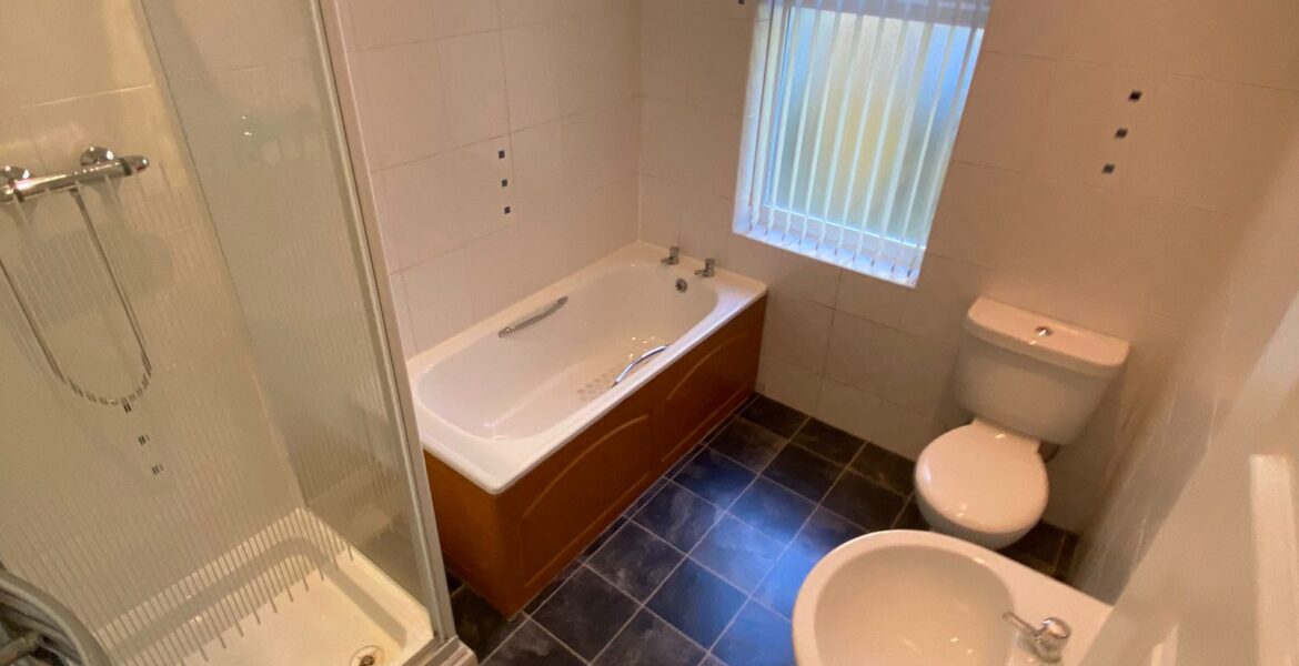 Gledhow Terrace, Harehills, Leeds, LS8 5EP (28898) - sbliving | sbliving